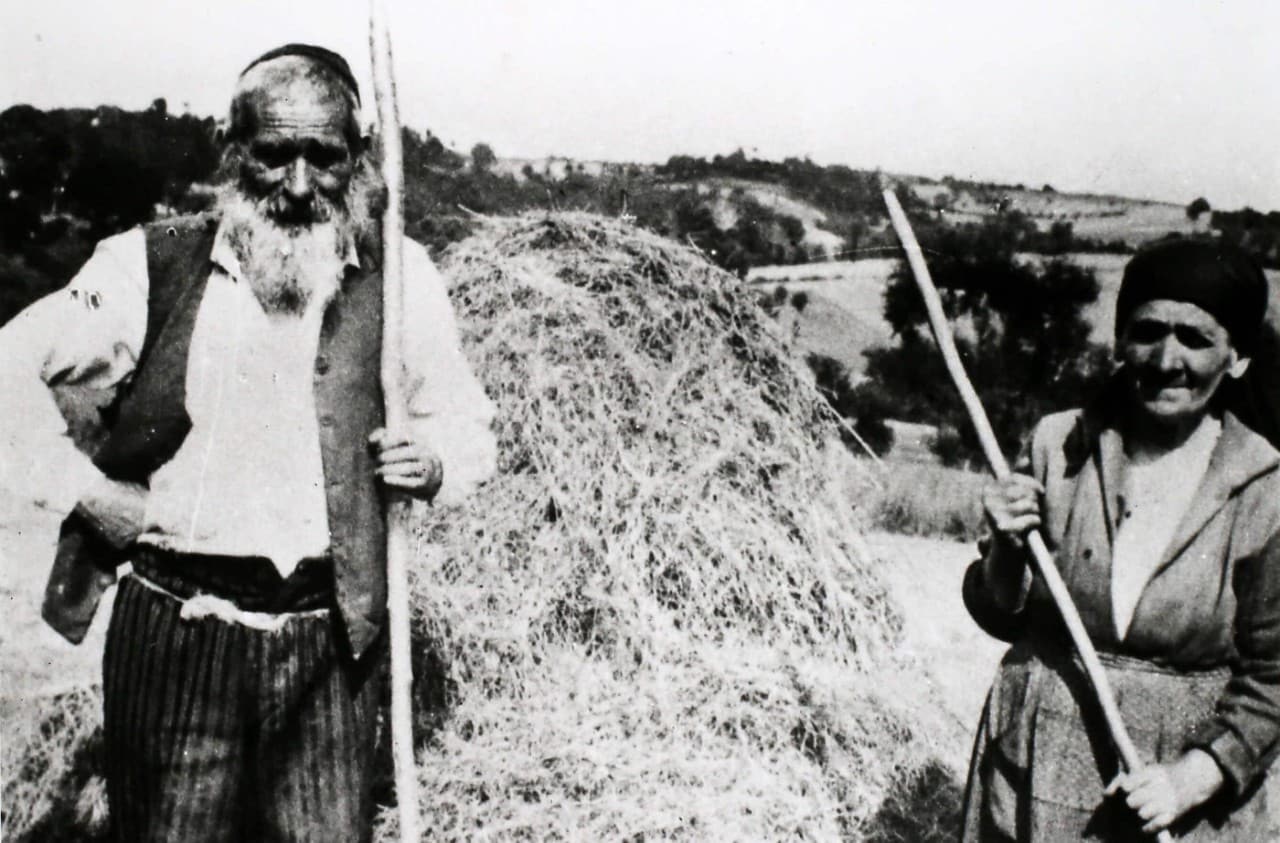 Immigration Challenges: Tracing Eastern European Jewish family to England
