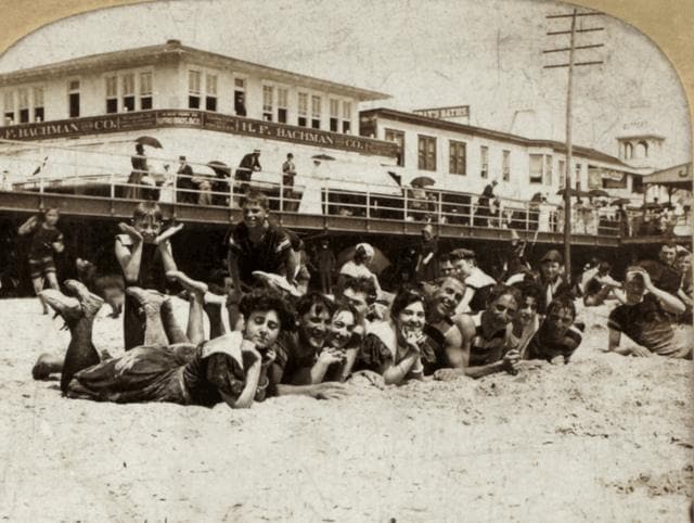 The American Vacation: Circa 1900